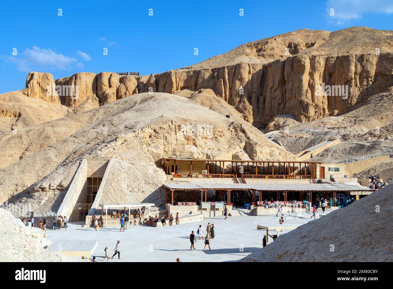 MOUNTAIN OF THEBES RESEMBLING A PYRAMID IN THE VALLEY OF THE KINGS ...