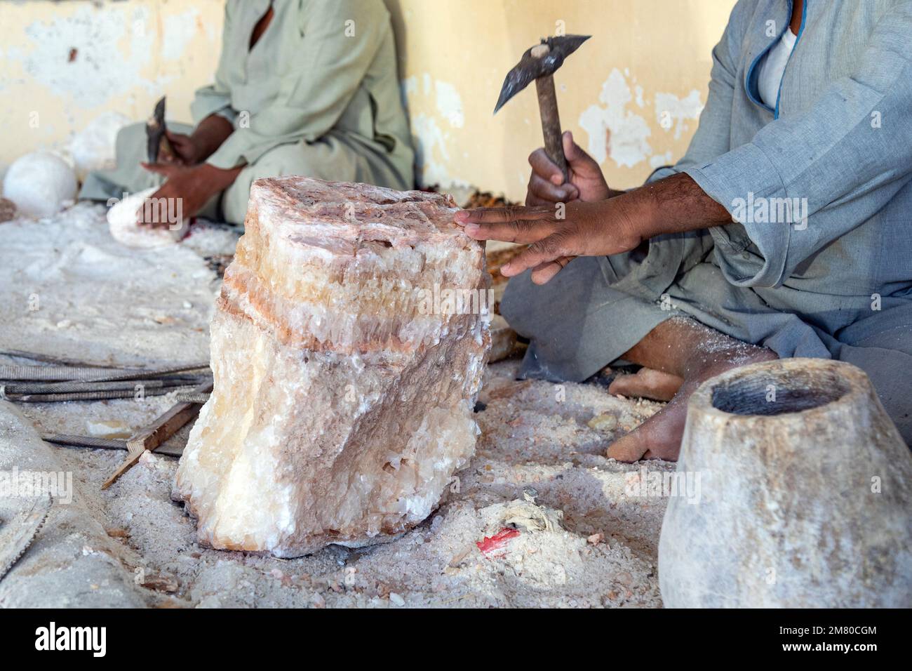 WORKERS AT AN ALABASTER FACTORY, VALLEY OF THE KINGS, LUXOR, EGYPT ...