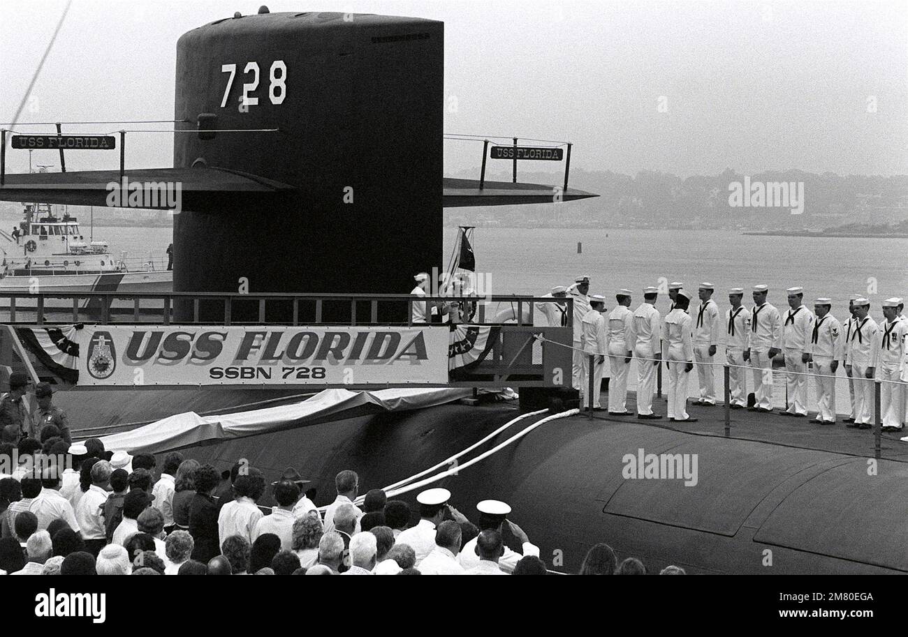 Uss florida ssbn 728 hi-res stock photography and images - Alamy