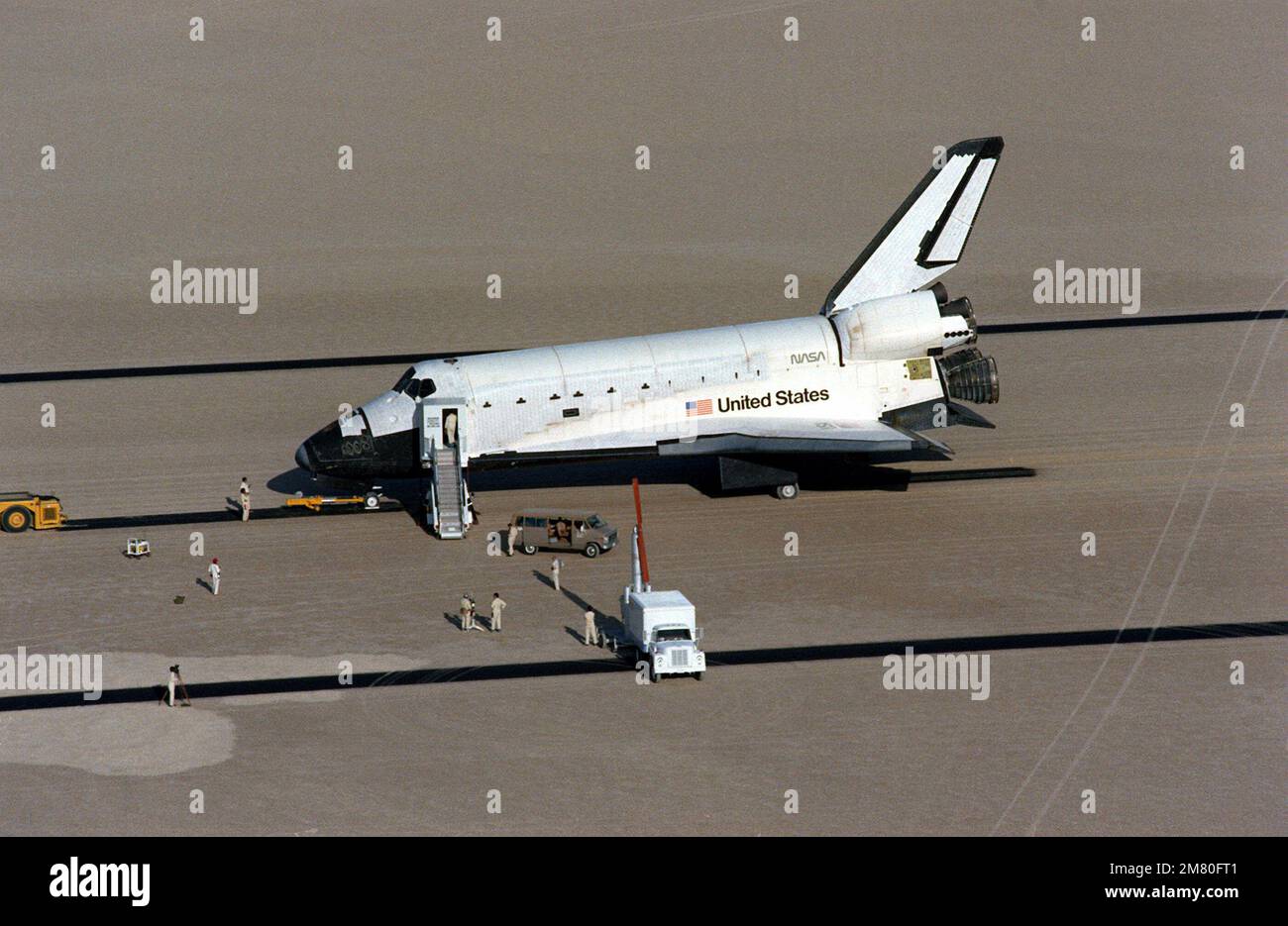 A left side view of the Space Transportation System 7 (STS-7) shuttle ...