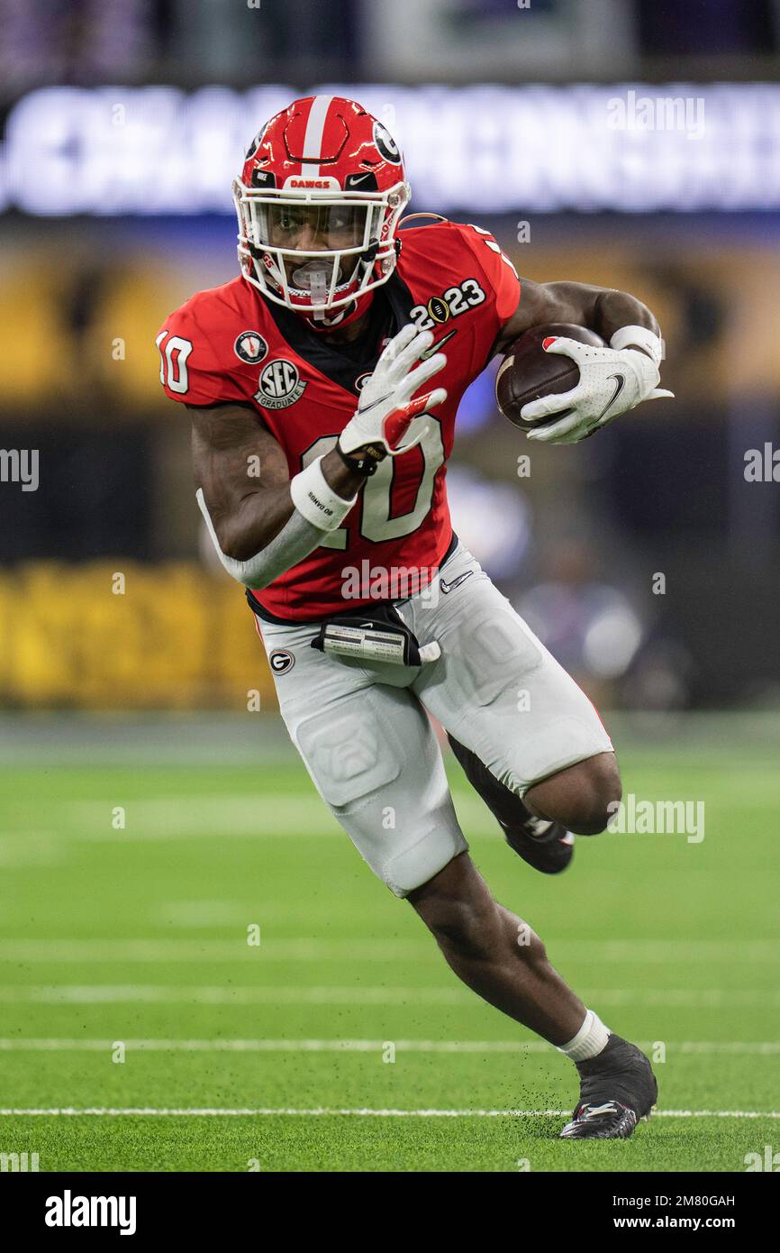 Georgia Bulldogs wide receiver Kearis Jackson (10) runs the bal after ...