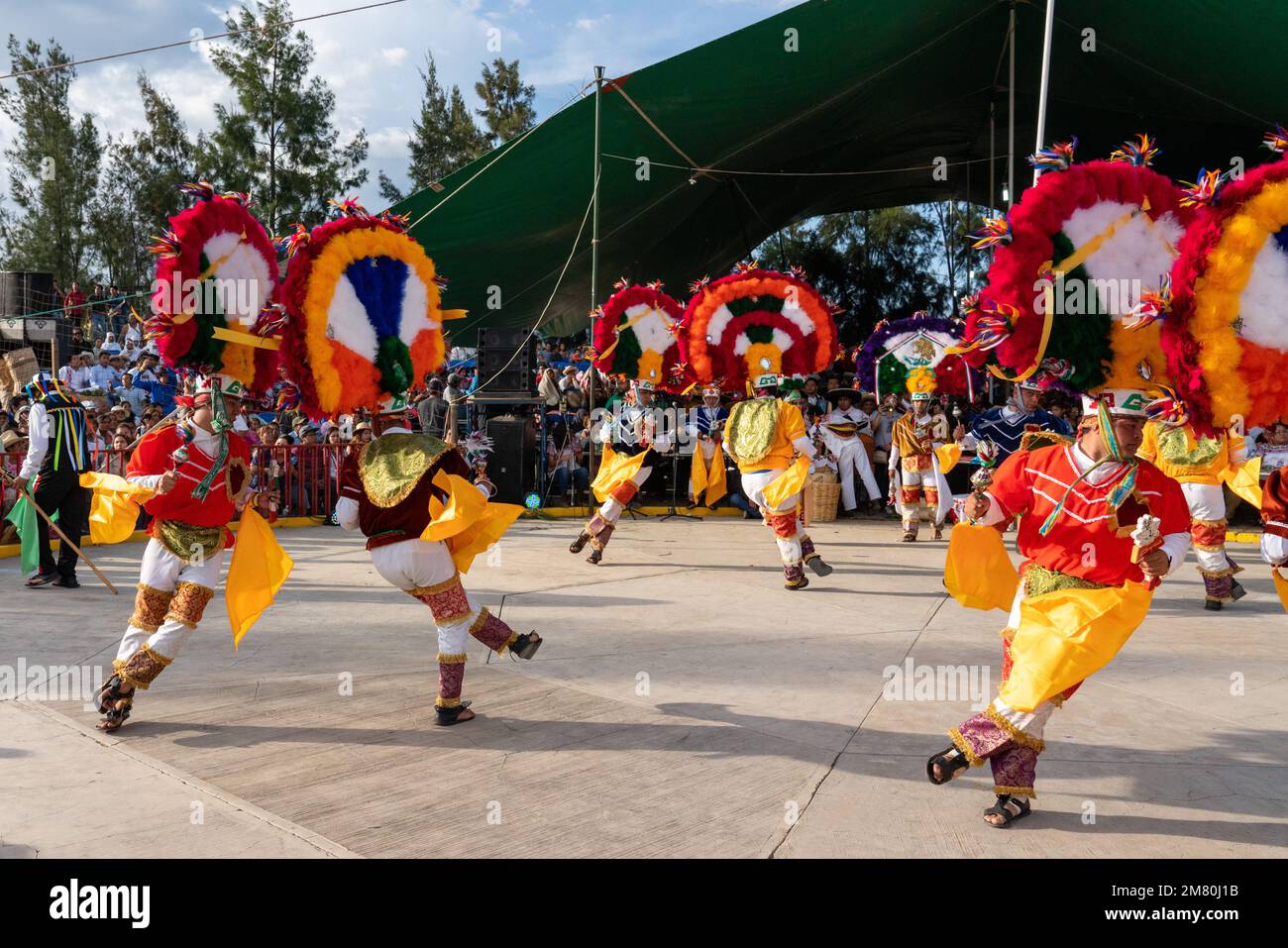 Dancers from Villa de Zaachila perform the Danza la Pluma at the ...