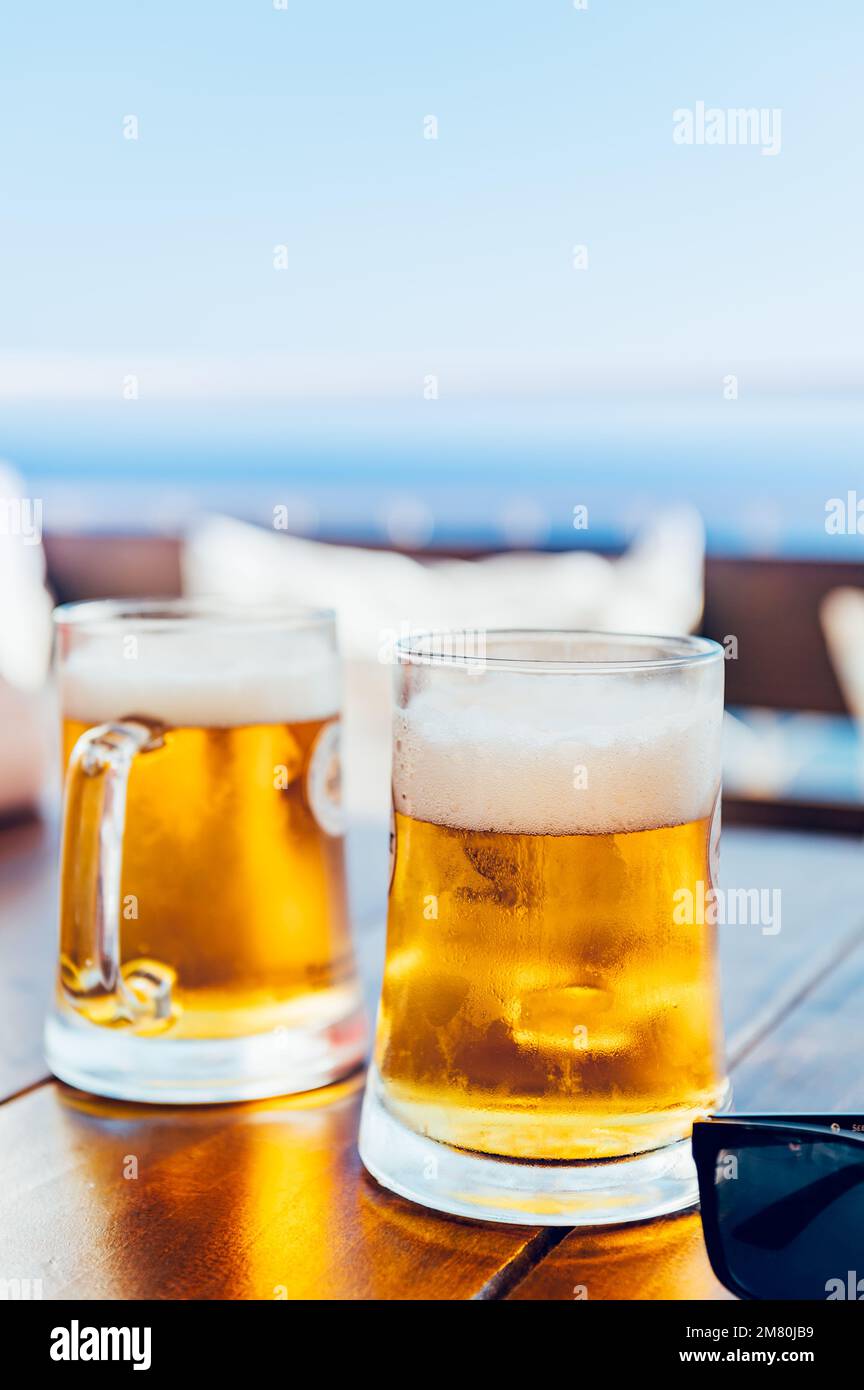Brown craft beer hi-res stock photography and images - Alamy