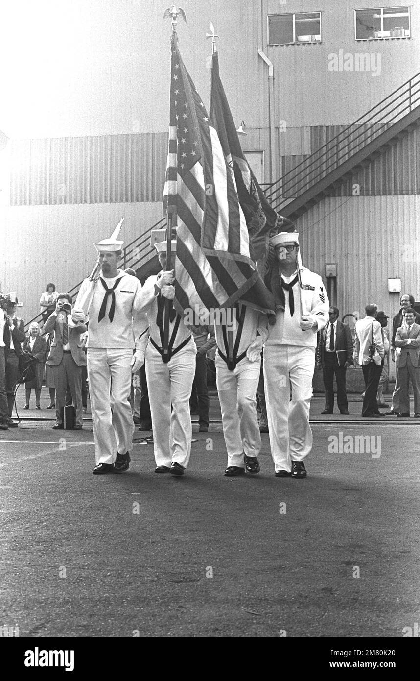 Navy color guard hi-res stock photography and images - Alamy