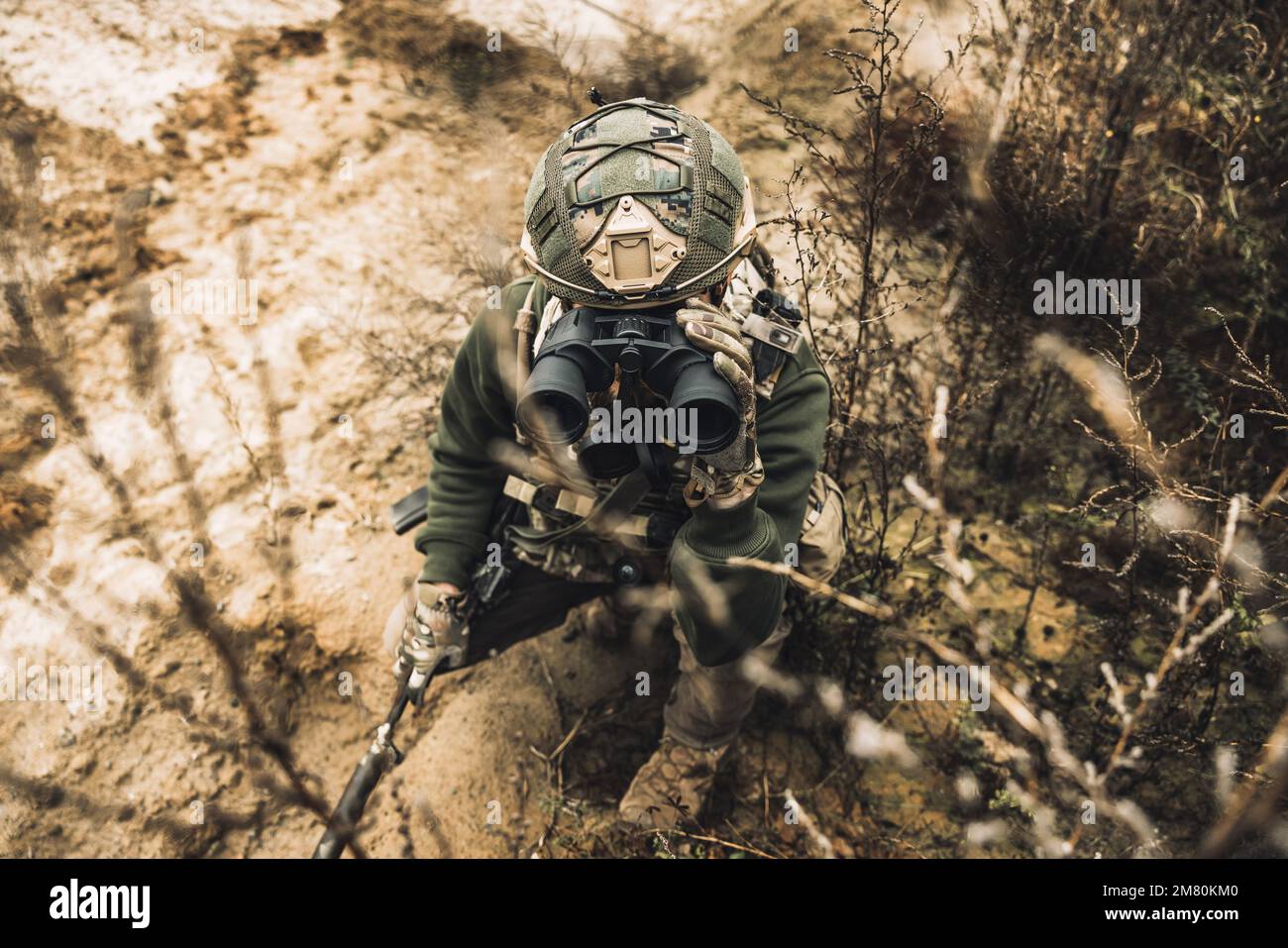 Army binocular hi-res stock photography and images - Alamy