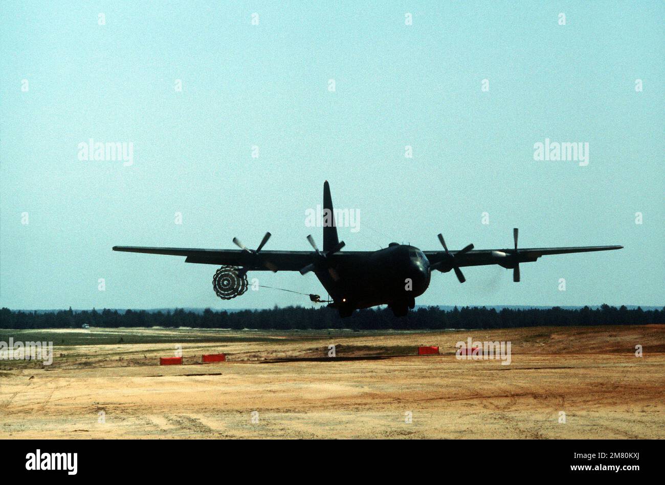 Low altitude parachute extraction system hi-res stock photography and ...