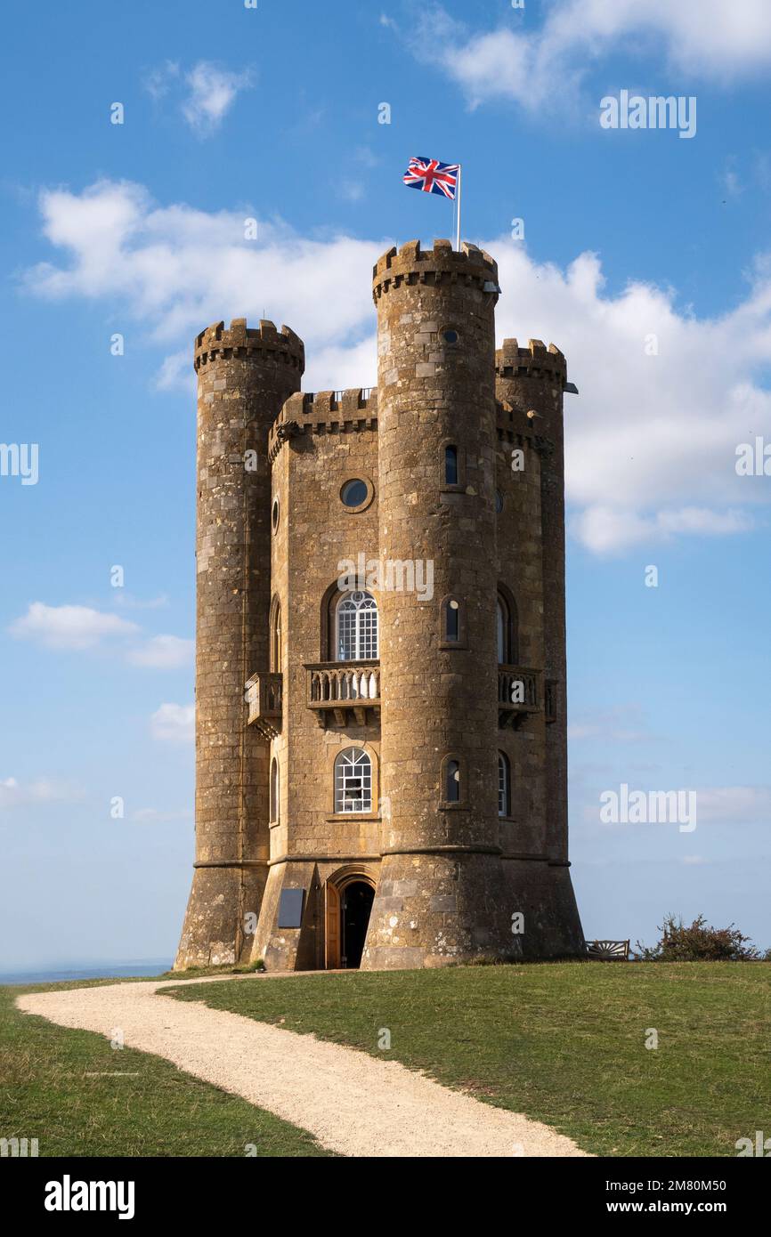 Broadway Tower at the top of Broadway Hill in the Cotswolds Stock Photo ...