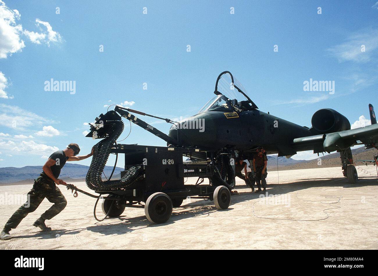 30 mm cannon hi-res stock photography and images - Alamy
