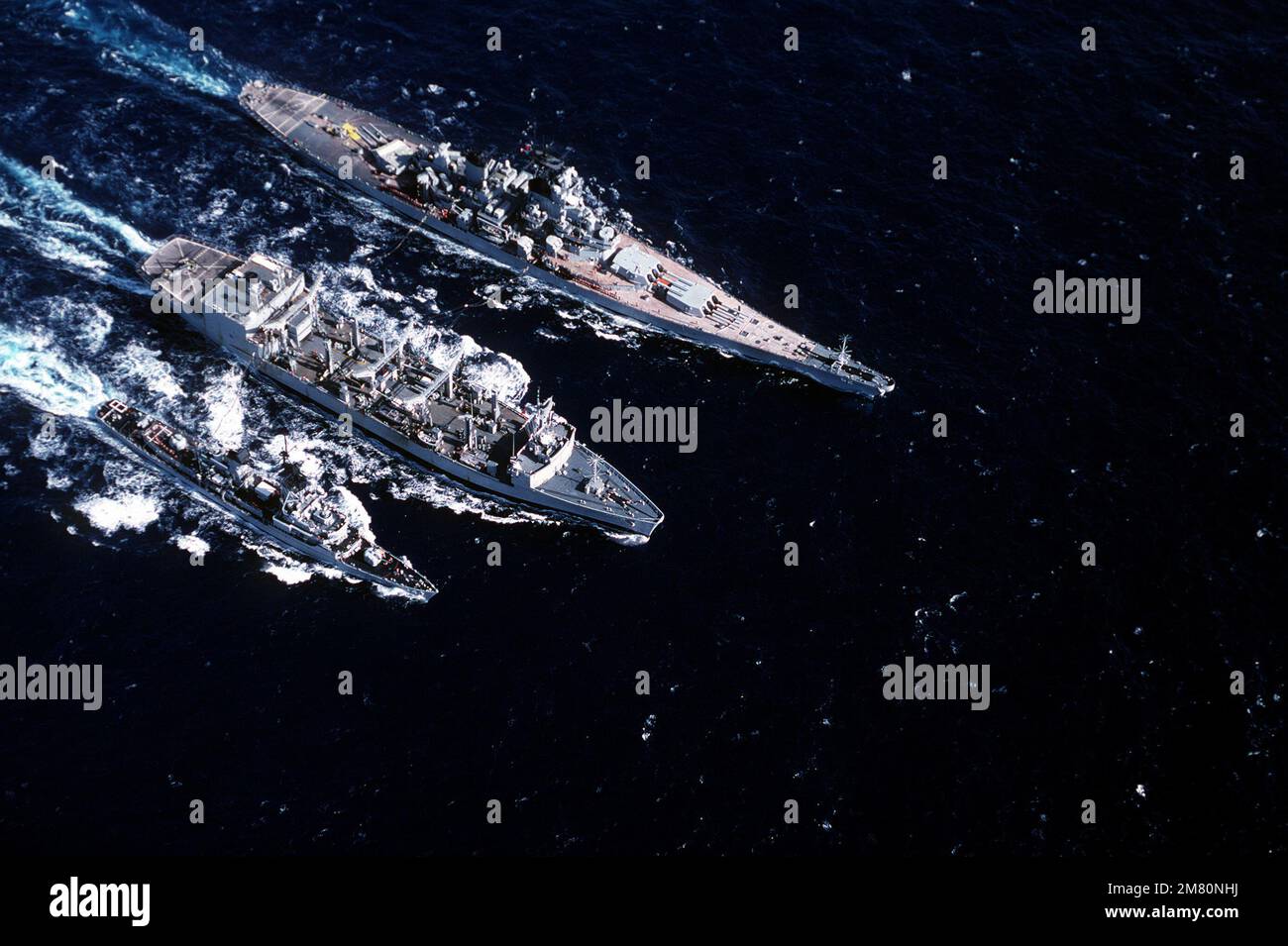 A starboard bow view of the replenishment oiler USS KANSAS CITY (AOR-3 ...