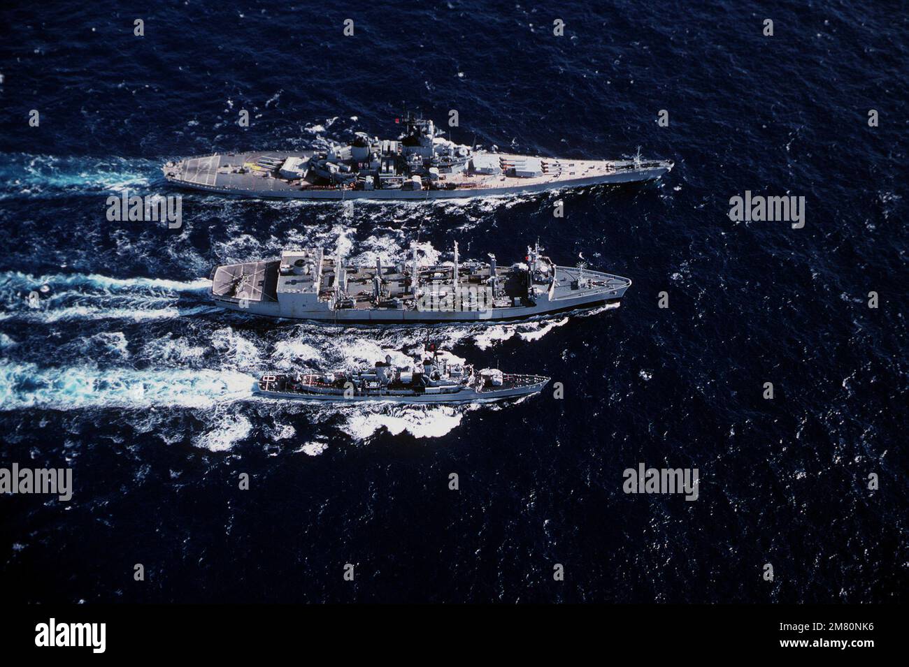 A starboard beam view of the replenishment oiler USS KANSAS CITY (AOR-3 ...