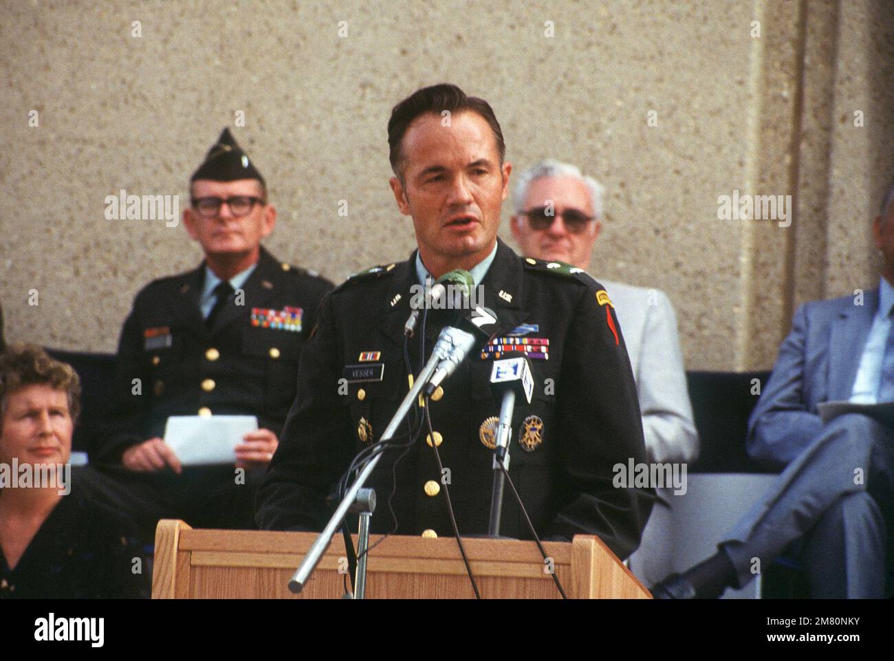 Major General Dale A. Vesser, Commander General, 5th Infantry Division ...