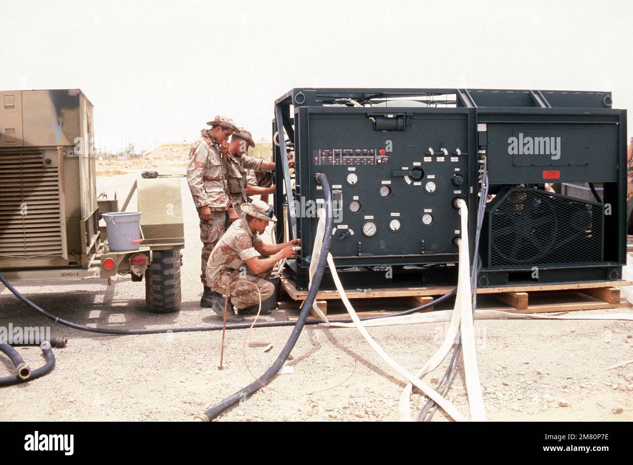US Marines set up a reverse osmosis water purification unit (ROWPU ...