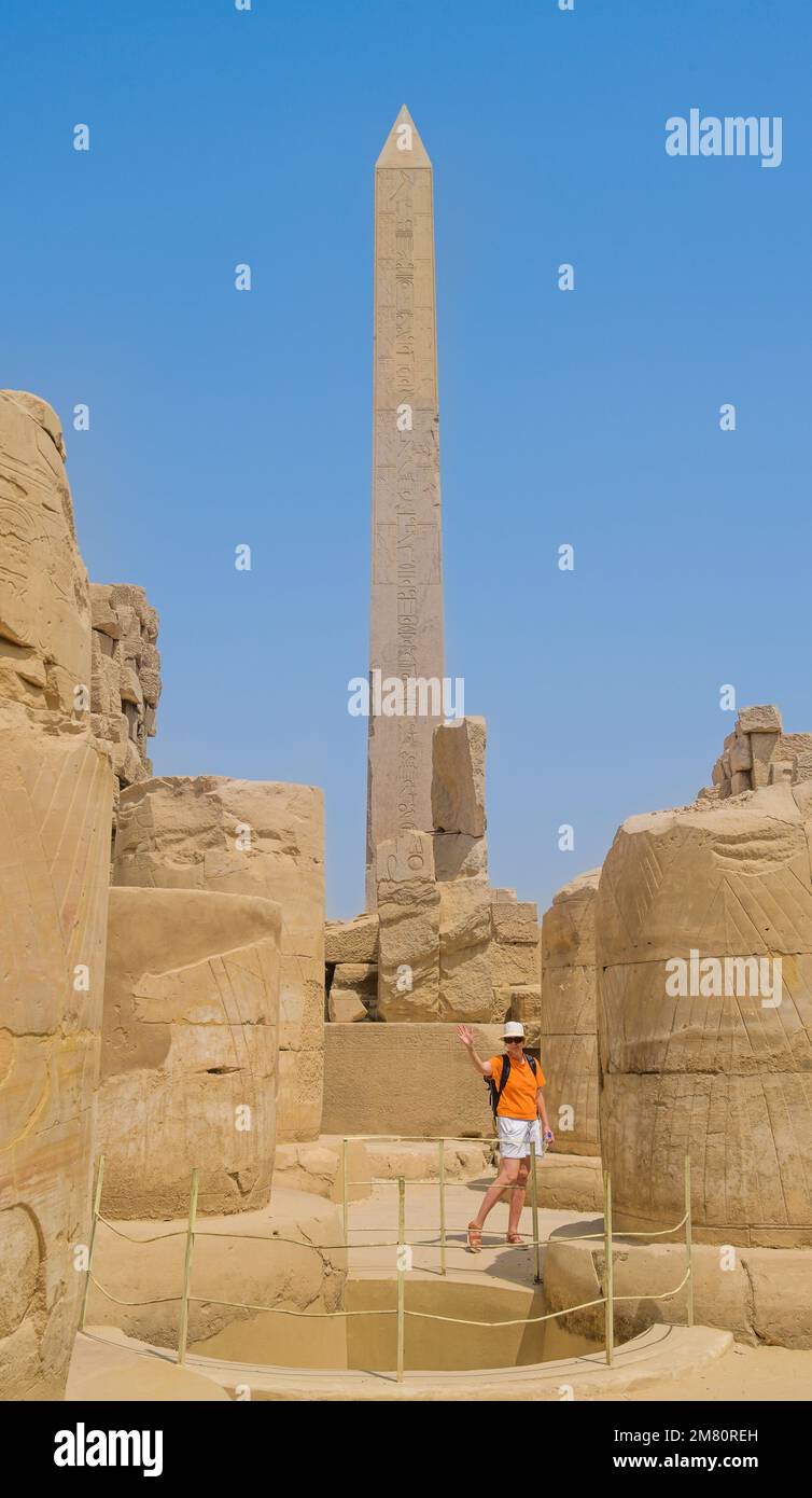 Obelisk, Tempel des Amun-Re, Karnak-Tempel, Karnak, Ägypten Stock Photo ...