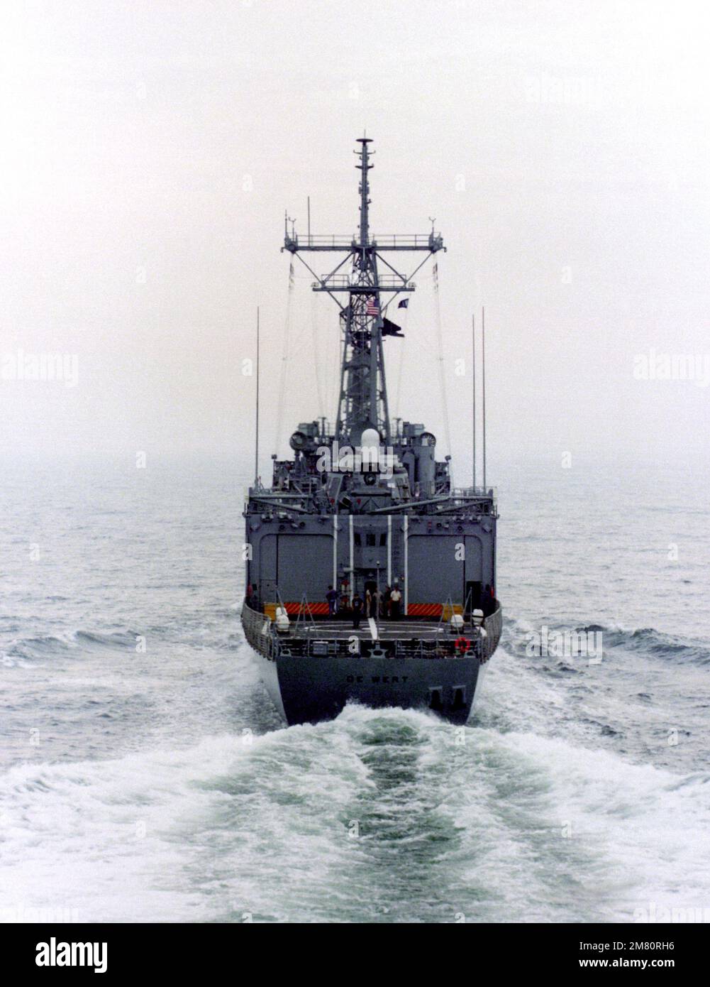 A stern view of the guided missile frigate DE WERT (FFG-45) underway ...