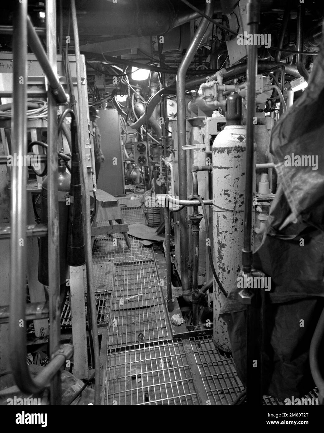 The auxiliary machinery room No. 3 aboard the guided missile frigate ...