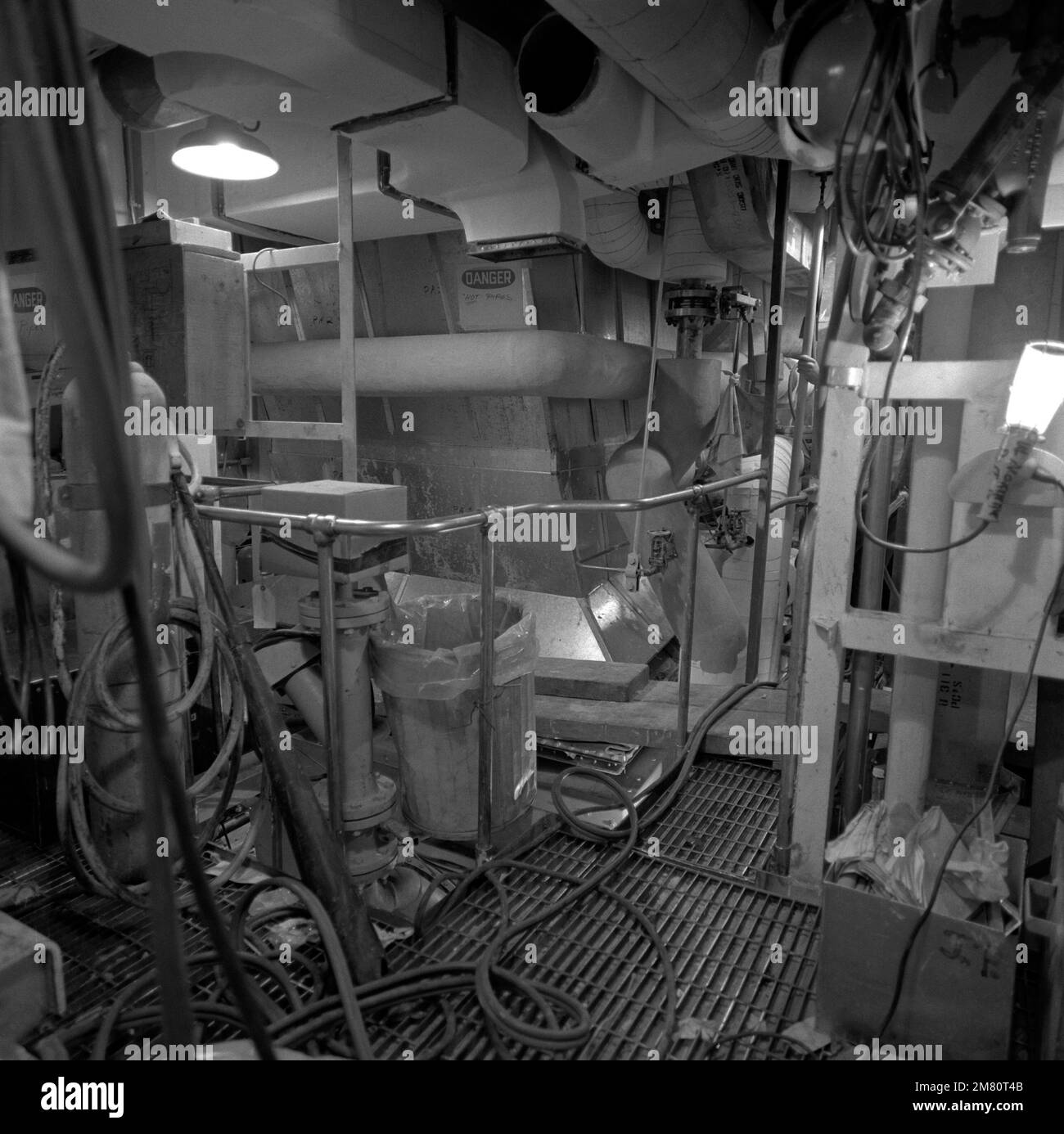 The upper level engine room aboard the guided missile frigate NICHOLAS ...