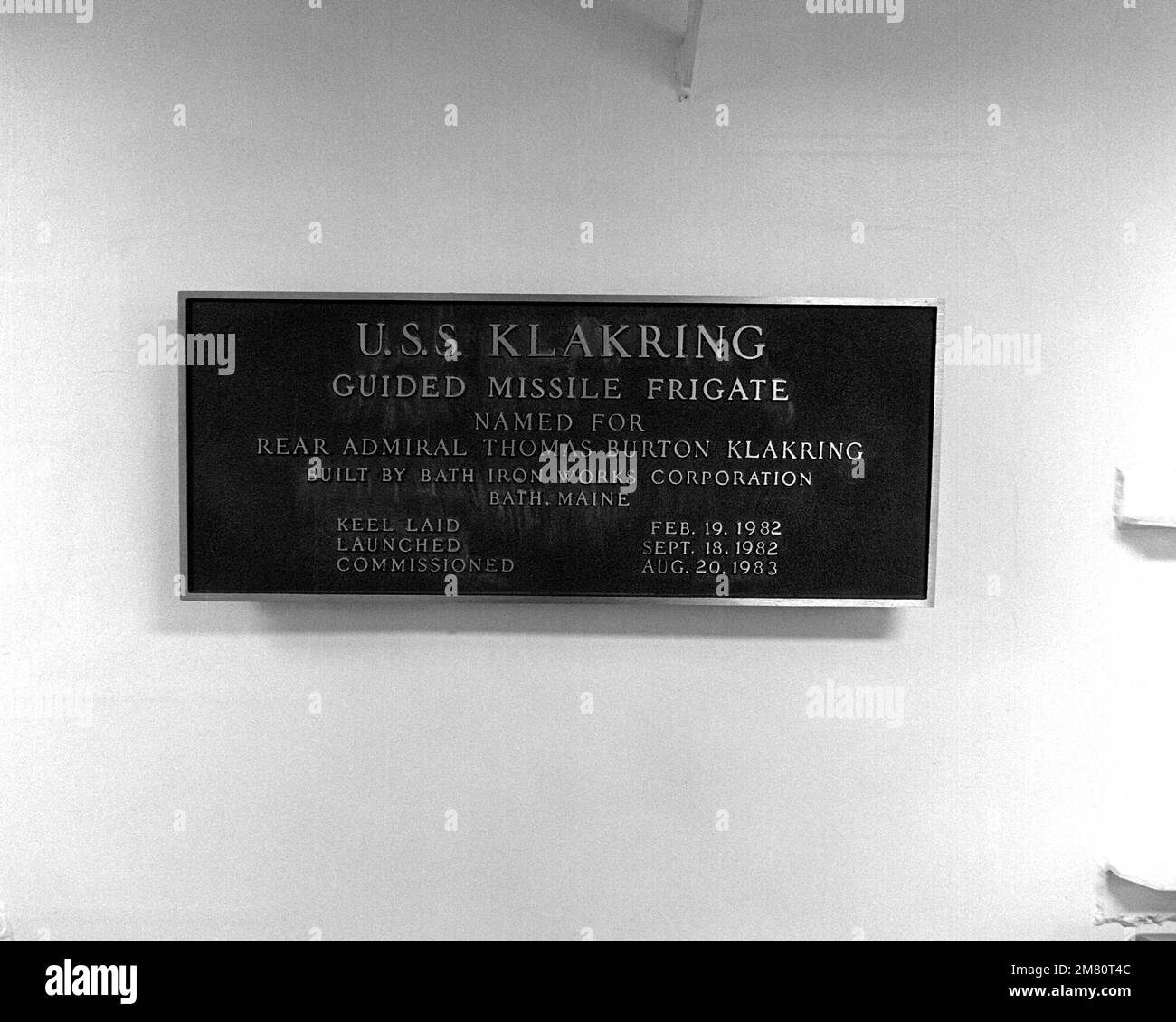 The ship's plaque aboard the guided missile frigate USS KLAKRING (FFG ...