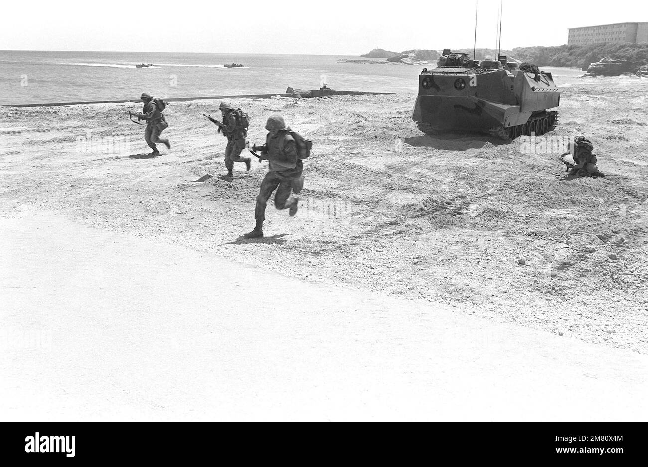 Marines conduct training on Black and White Stock Photos & Images - Alamy