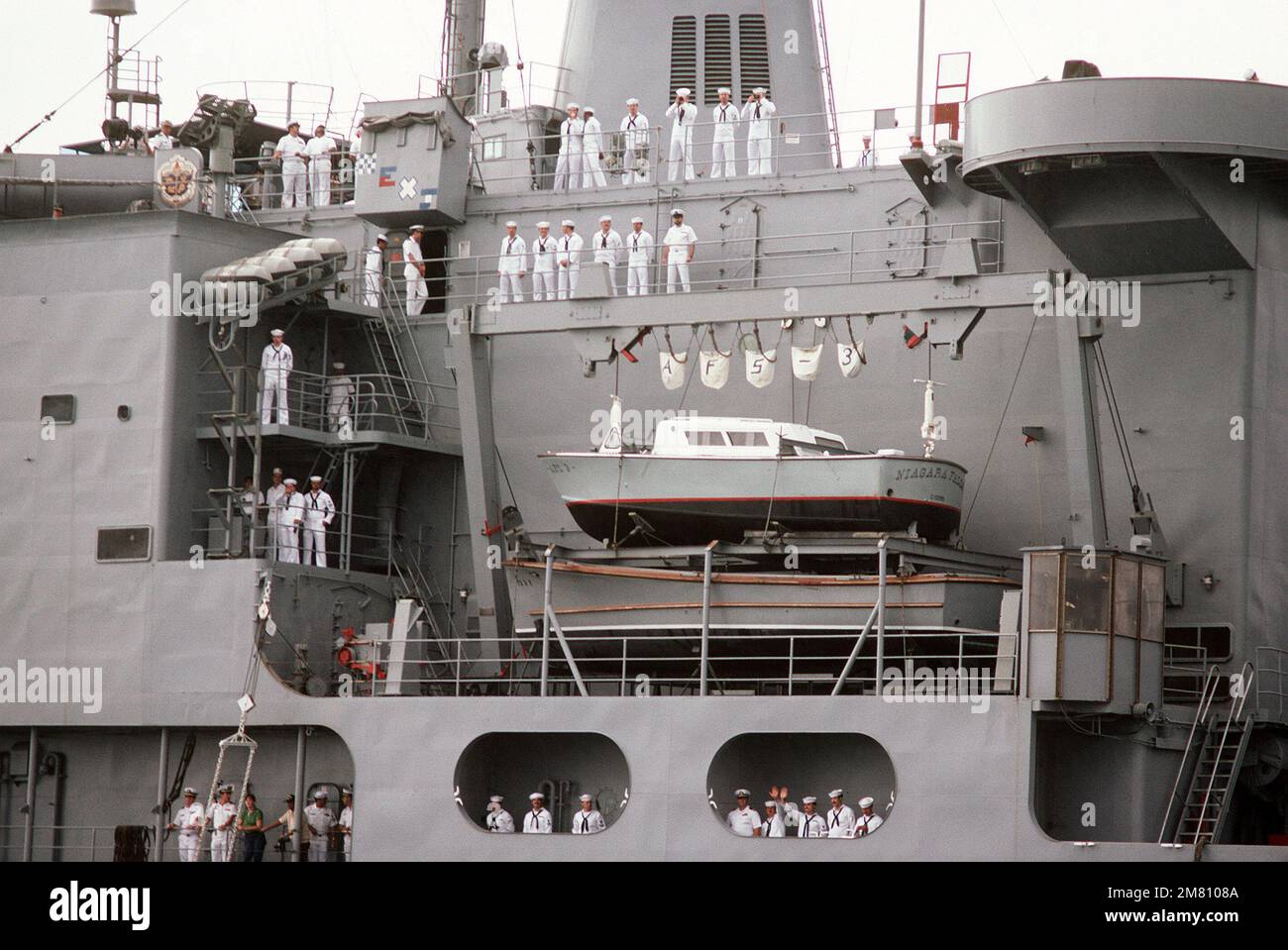 Uss niagara hi-res stock photography and images - Alamy