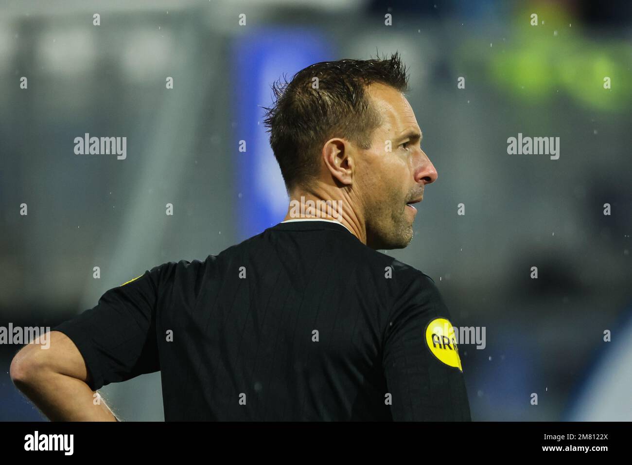 HEERENVEEN, NETHERLANDS - JANUARY 11: Assistent referee Mario Diks ...
