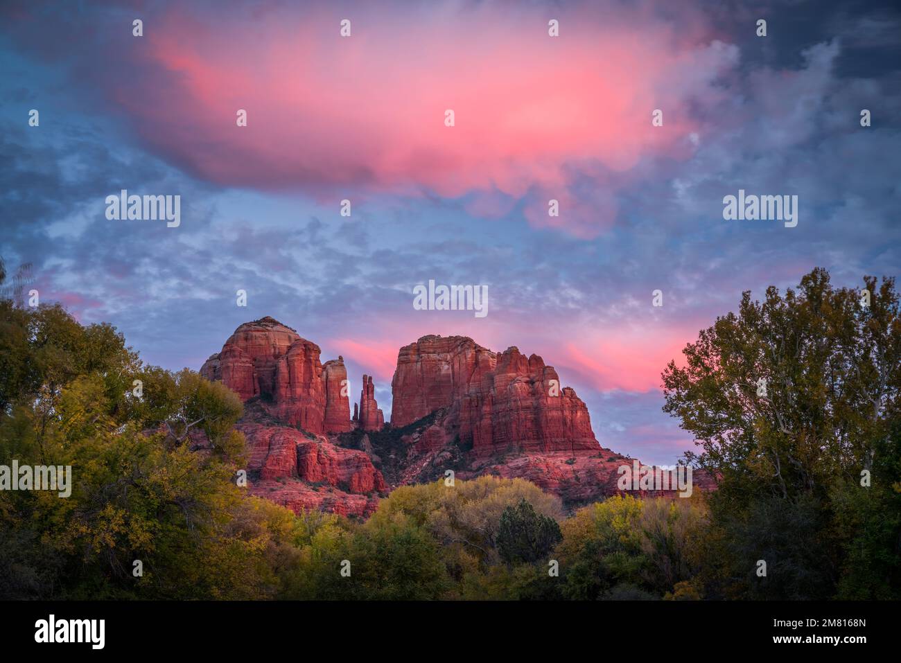 The Colors of Fall Embrace the Landscape of Sedona Stock Photo - Alamy