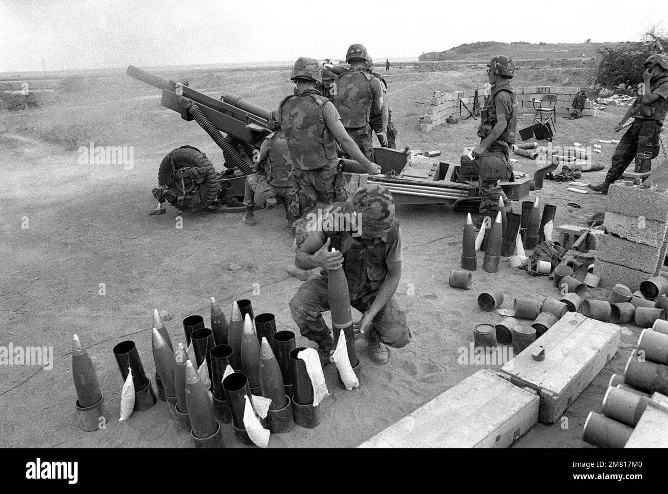 82nd airborne division artillery hi-res stock photography and images ...