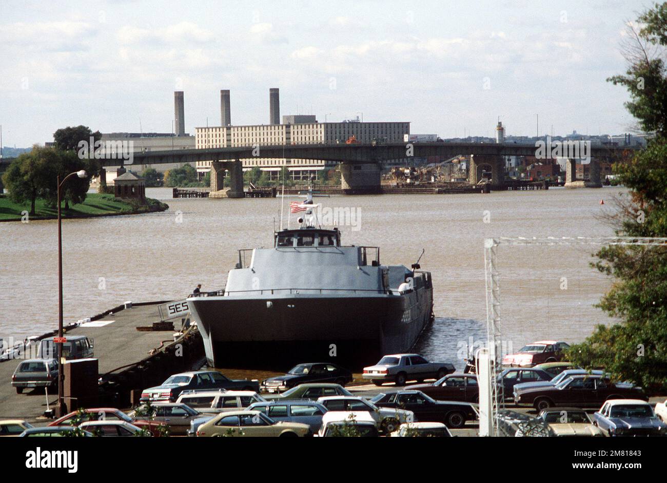 Length to beam ratio hi-res stock photography and images - Alamy