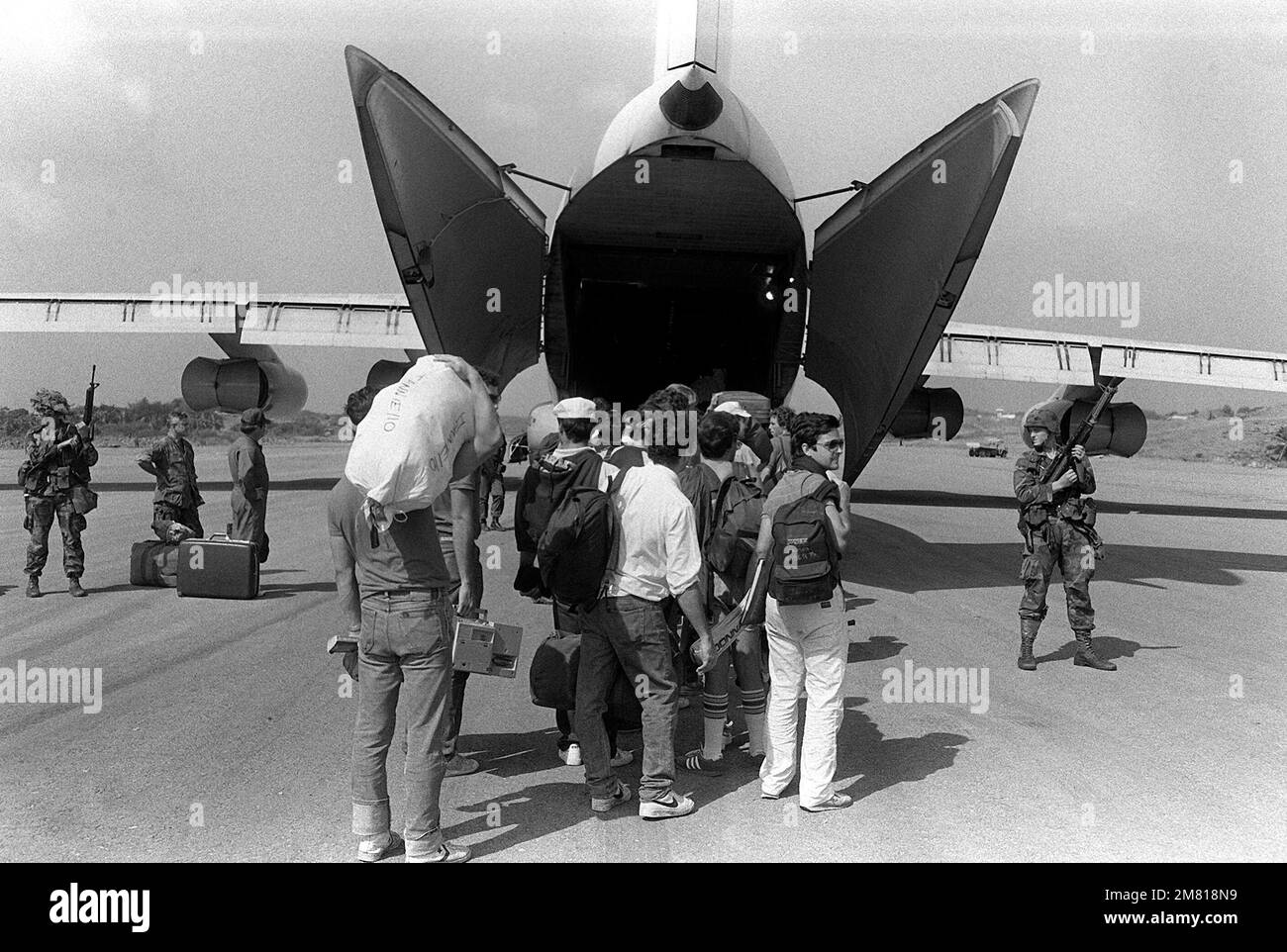 C 141 starlifter Black and White Stock Photos & Images - Alamy