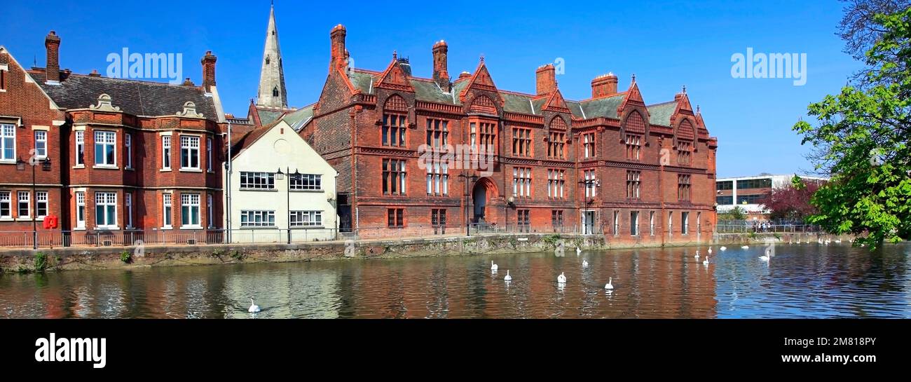 River Great Ouse Embankment, Bedford town; Bedfordshire County, England ...