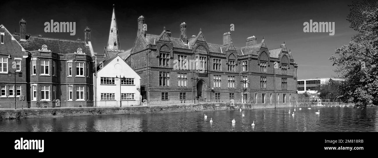 River Great Ouse Embankment, Bedford town; Bedfordshire County, England ...