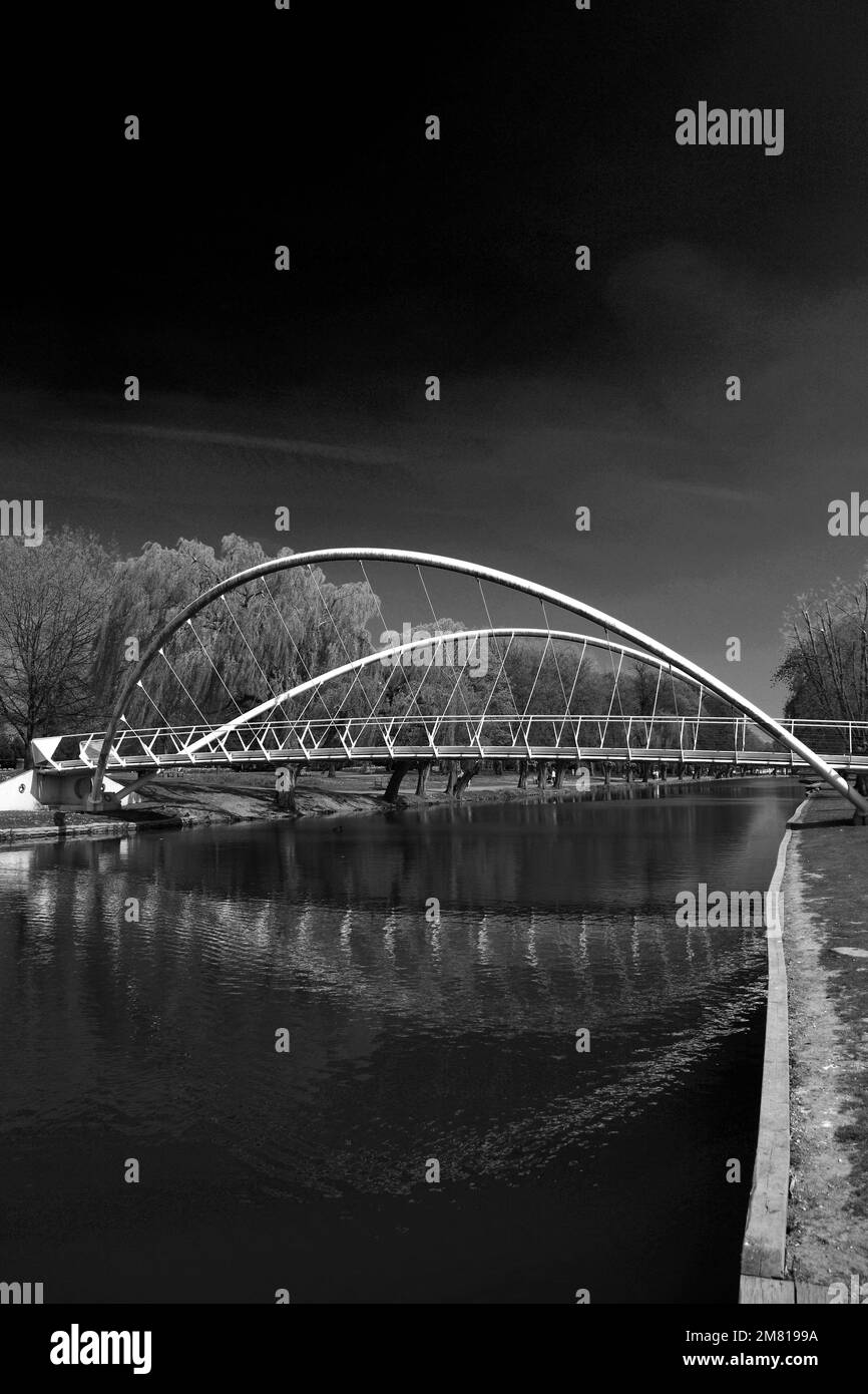 The Butterfly Bridge over the River Great Ouse, Bedford town ...