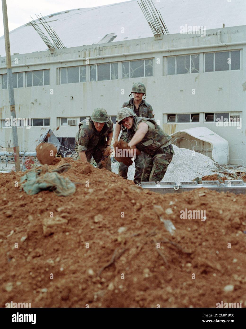 Marines of the 24th Marine Amphibious Unit rebuild bunkers that were ...