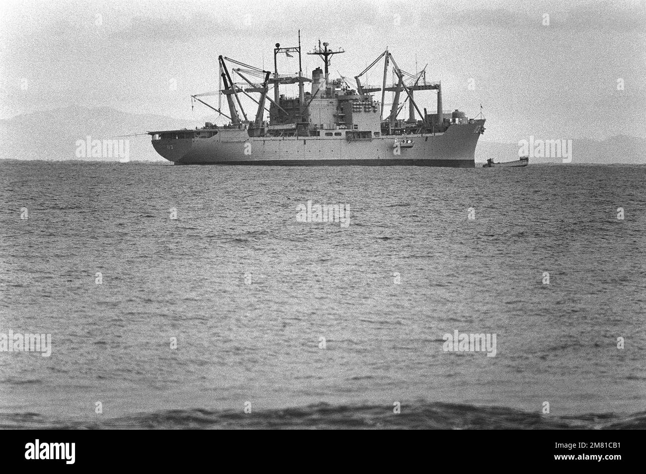 Starboard view of the amphibious cargo ship USS CHARLESTON (LKA 113 ...
