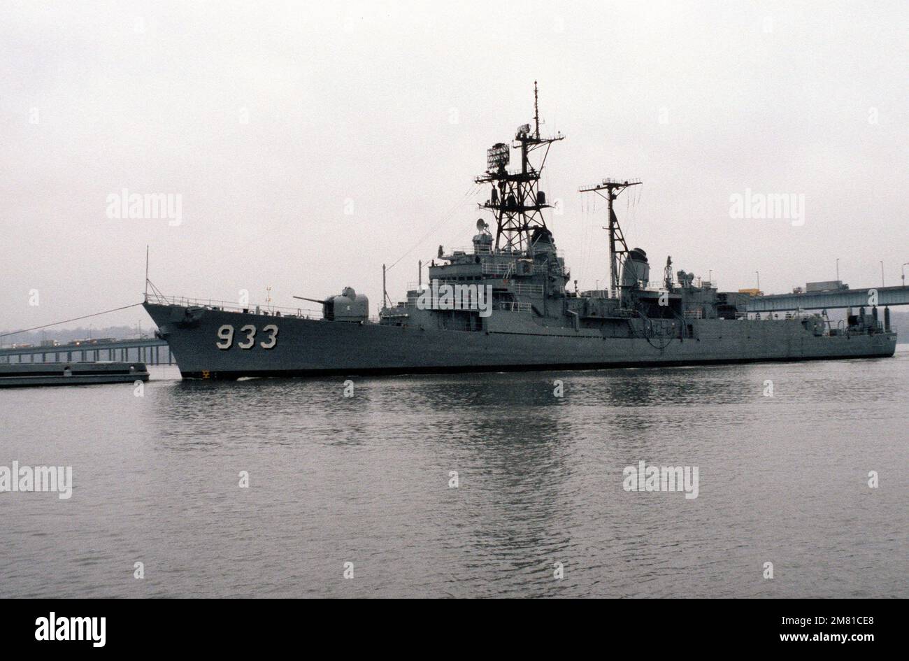 Usns apache t atf 172 hi-res stock photography and images - Alamy