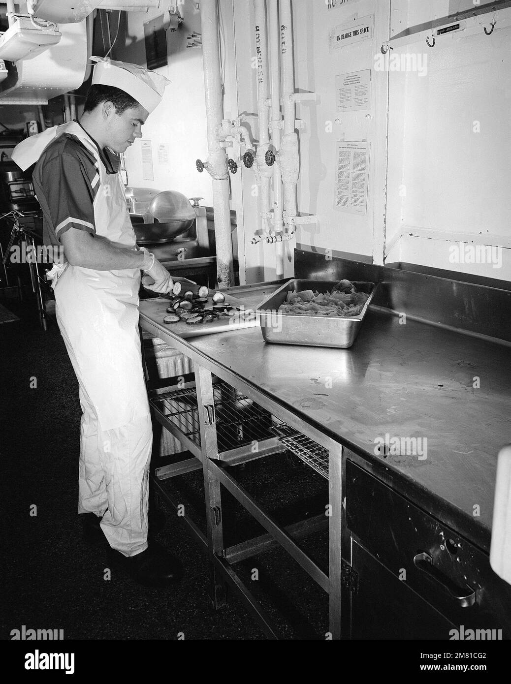 Uss enterprise cvn 65 Black and White Stock Photos & Images - Alamy