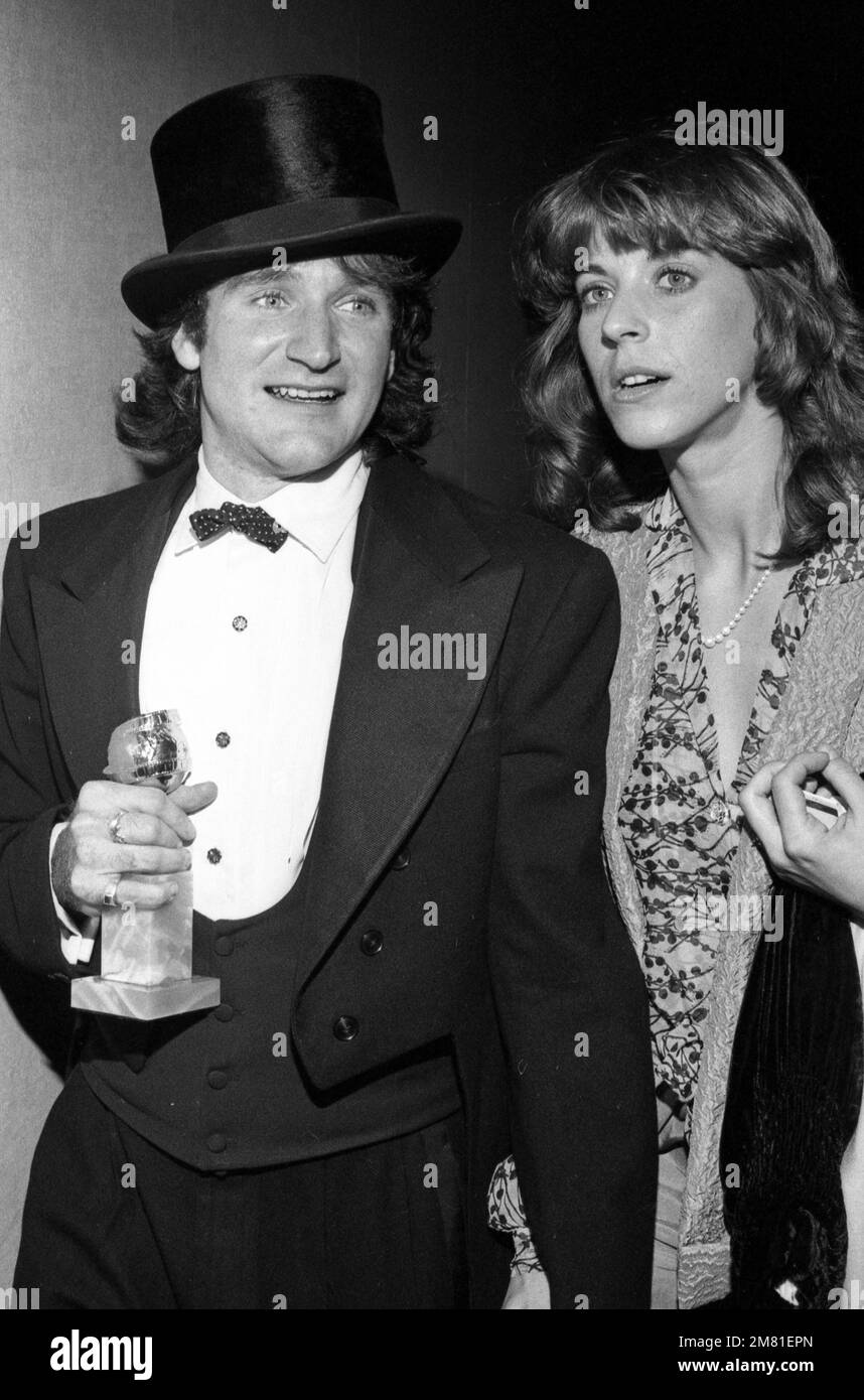 Robin Williams and Valerie Velardi at the 36th Golden Globe Awards at ...