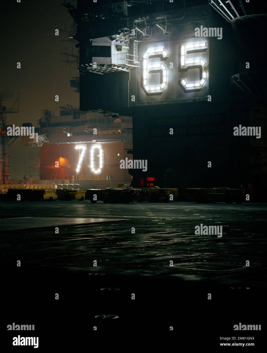 DN-SC-85-07446. Base: USS Enterprise (CVN 65 Stock Photo - Alamy