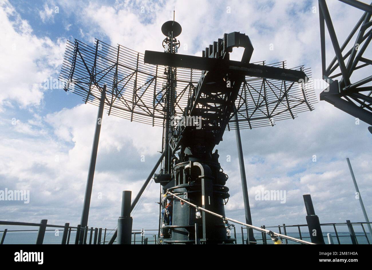 The SPS-49 search radar aboard the battleship USS IOWA (BB 61). Base ...