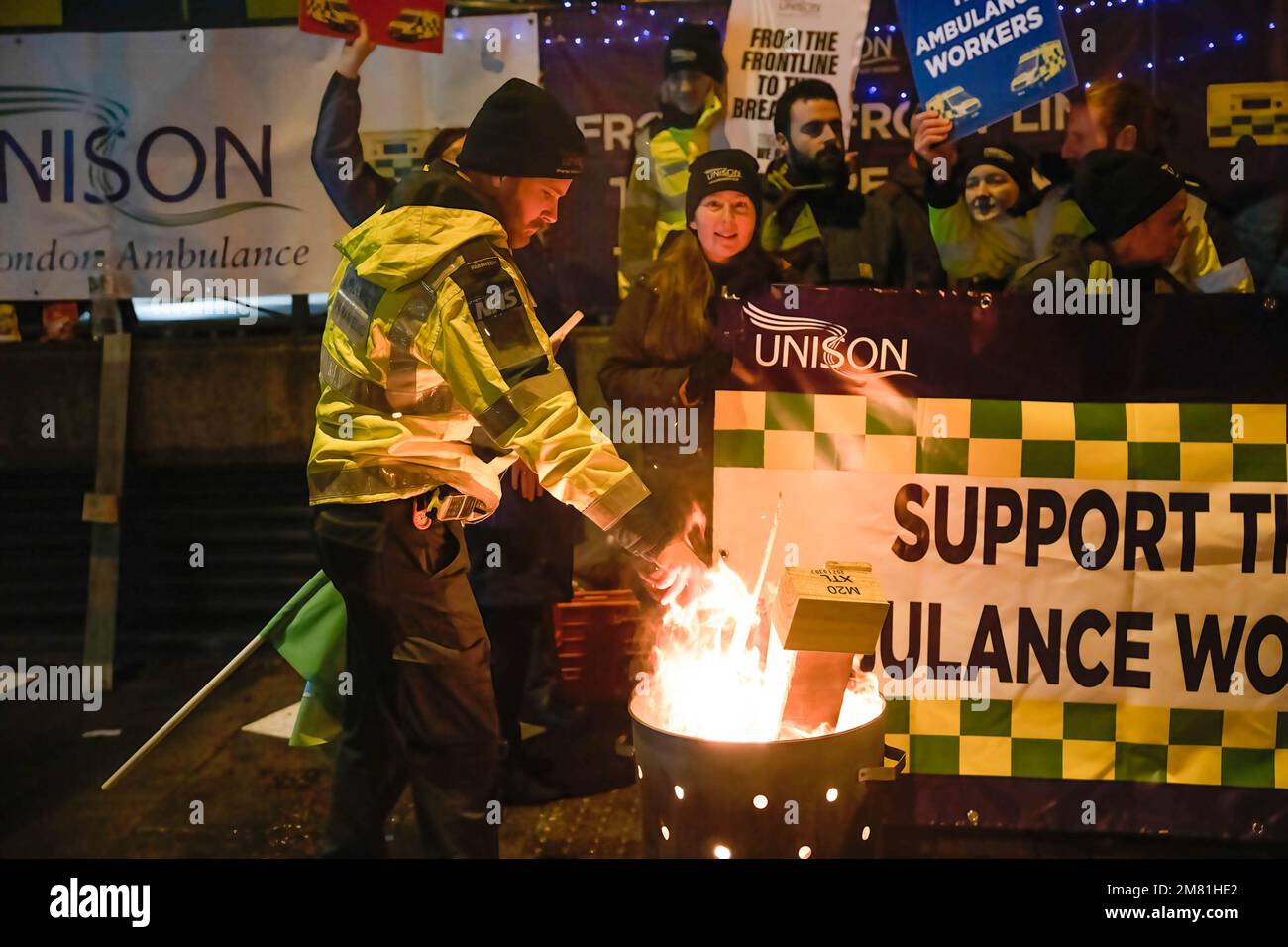 Ambulance worker strike london hi-res stock photography and images - Alamy