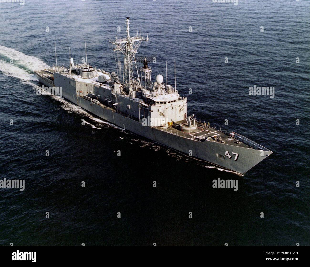 An elevated starboard view of the guided missile frigate NICHOLAS (FFG ...