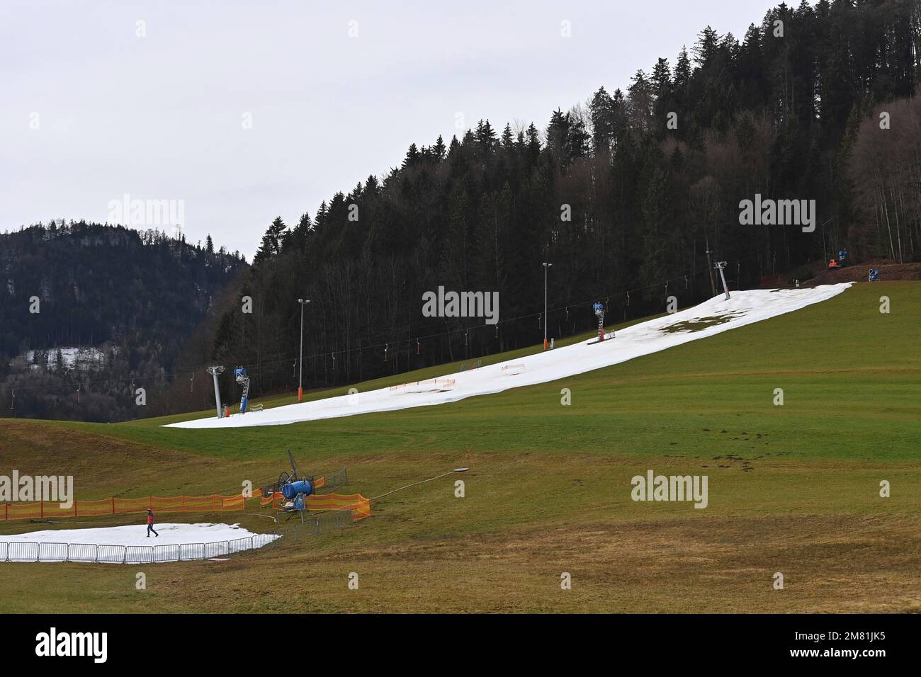 Mild winter 2023 hi-res stock photography and images - Alamy