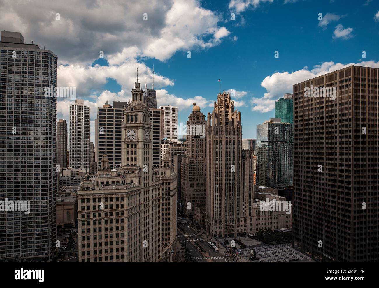 Wrigley building chicago aerial hi-res stock photography and images - Alamy