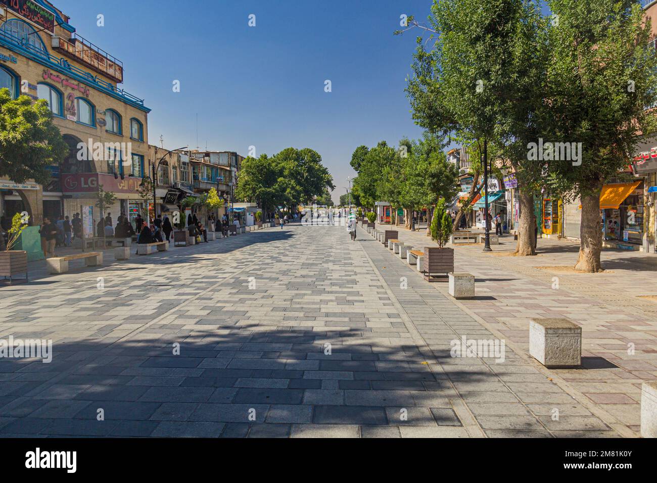 Iran pedestrian hi-res stock photography and images - Alamy