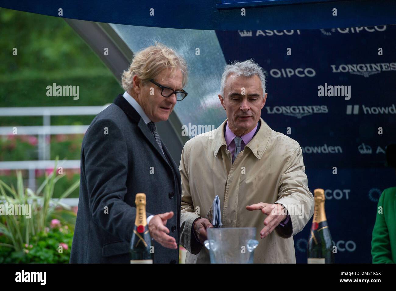 Robert bathurst cold feet hi-res stock photography and images - Alamy