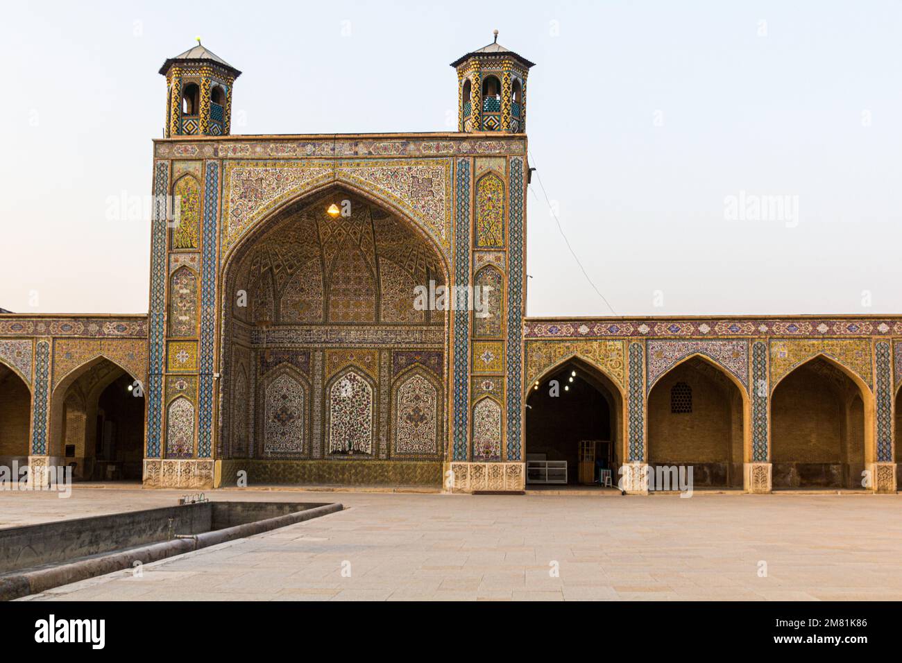 Courtyard of vakil mosque hi-res stock photography and images - Alamy