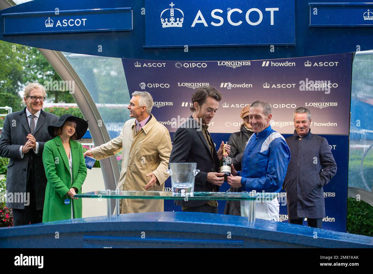 Ascot, Berkshire, UK. 2nd October, 2021. Actor Robert Bathurst who ...