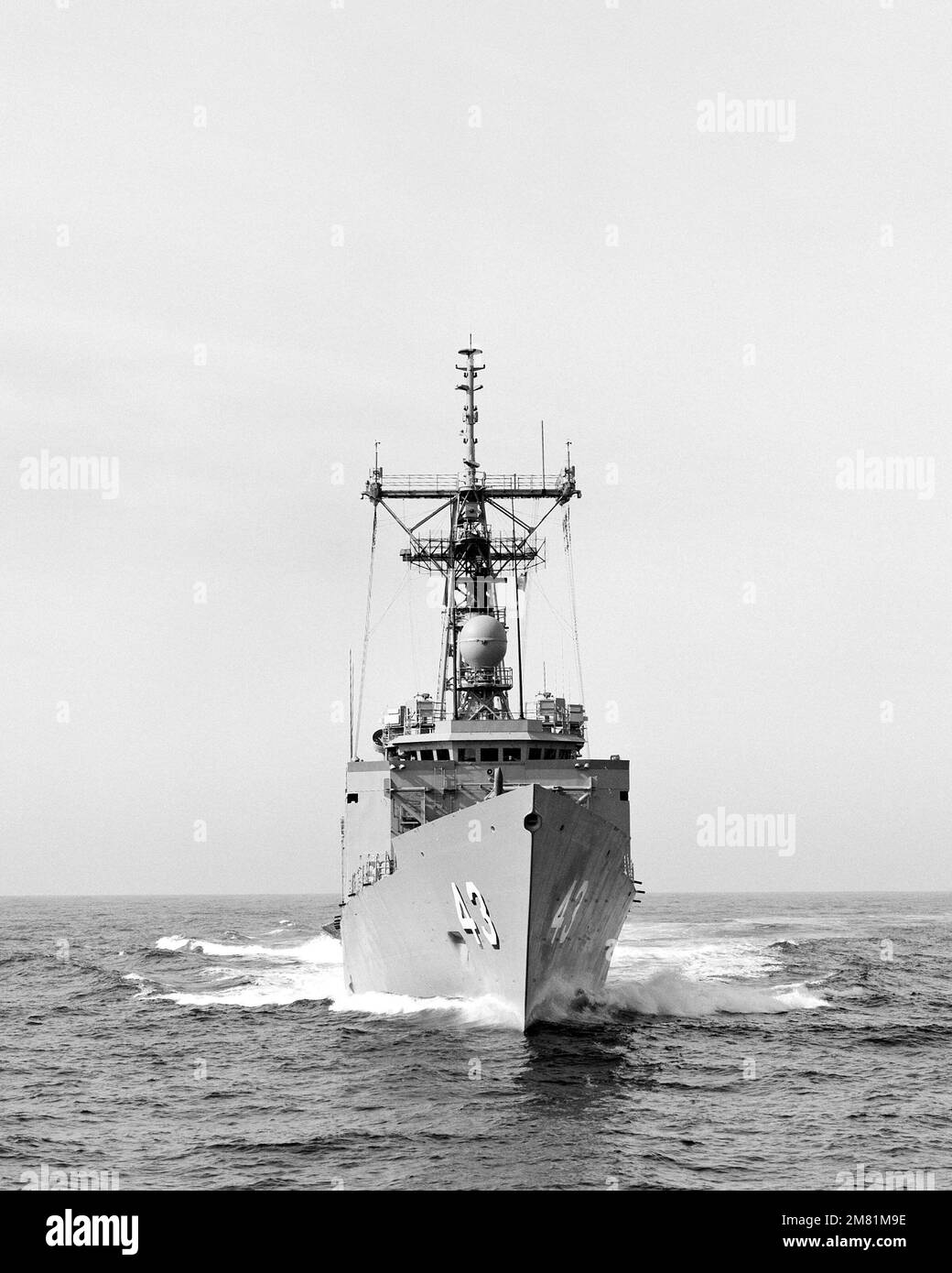 A bow view of the Oliver Hazard Perry-class guided missile frigate USS ...