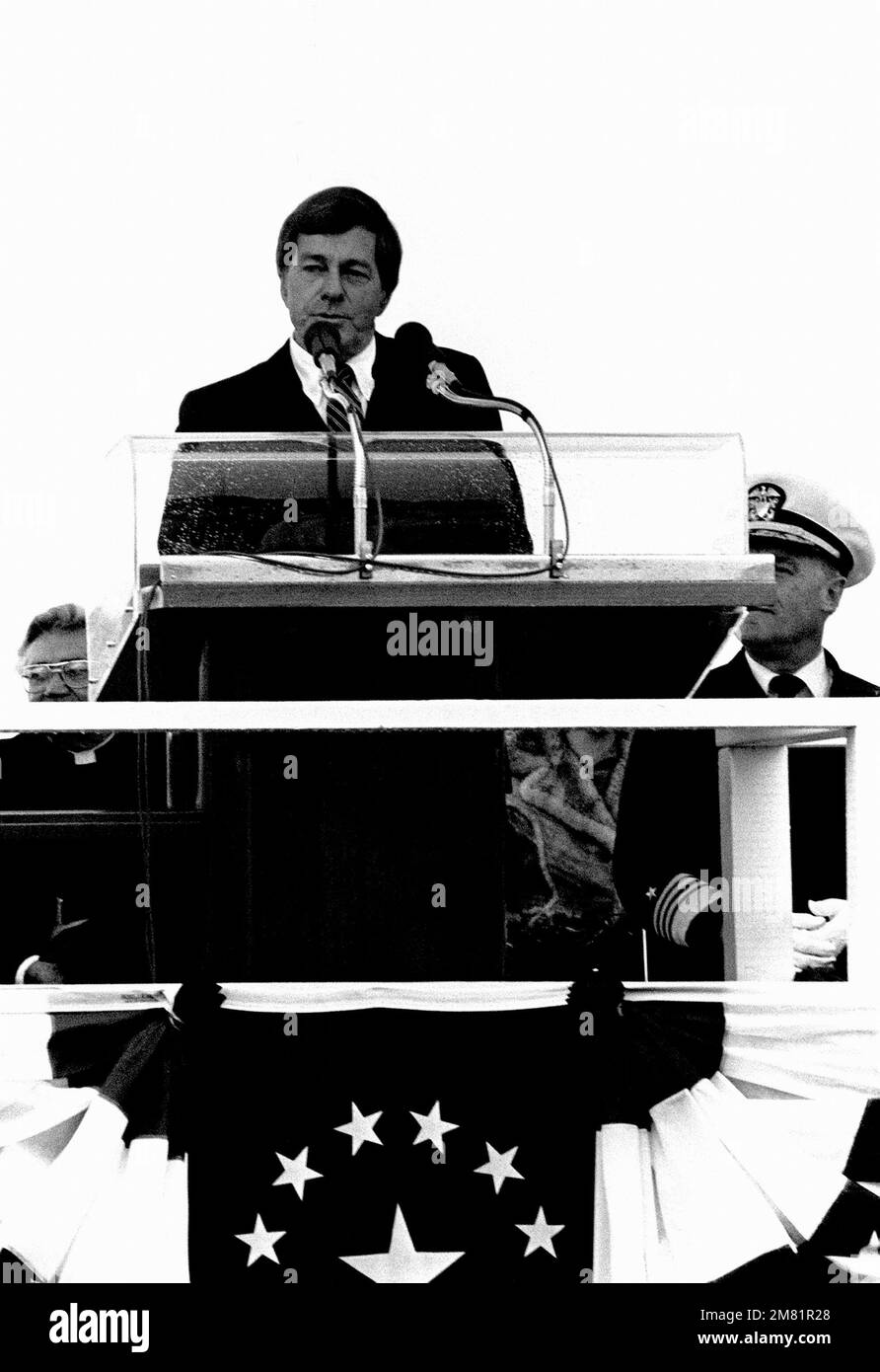 Senator Mack Mattingly (R-Georgia) delivers the keynote address at the ...