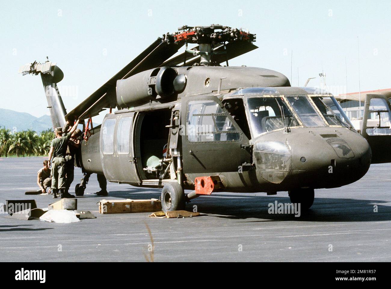 Members of the 101st Aviation Battalion, Fort Campbell, Kentucky ...