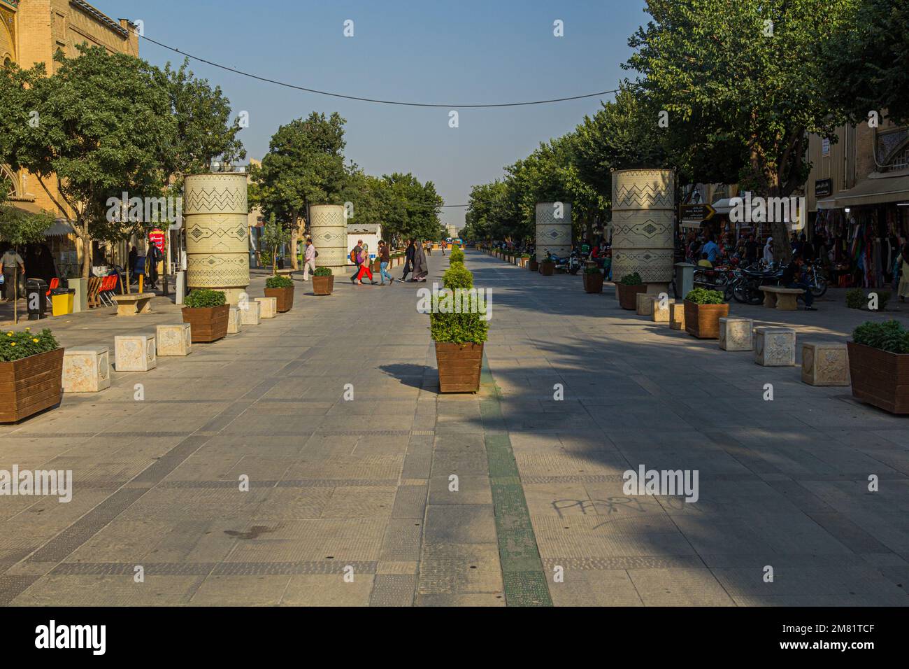 Iran pedestrian hi-res stock photography and images - Alamy